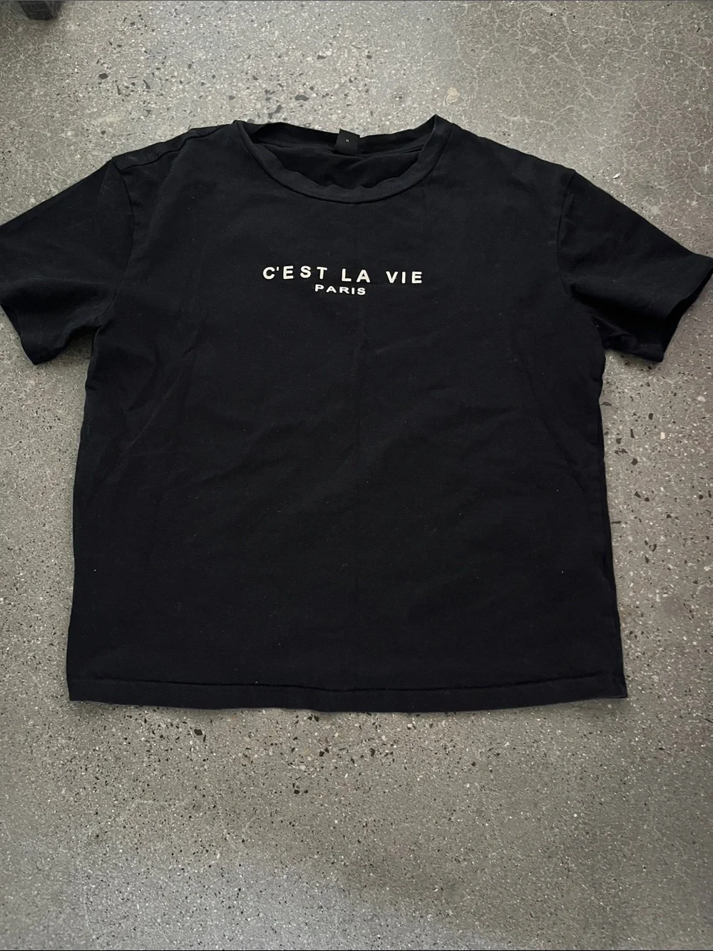 SHEIN | Tops | Shein Black Crew Neck Graphic Tee With White Tag Detail ...